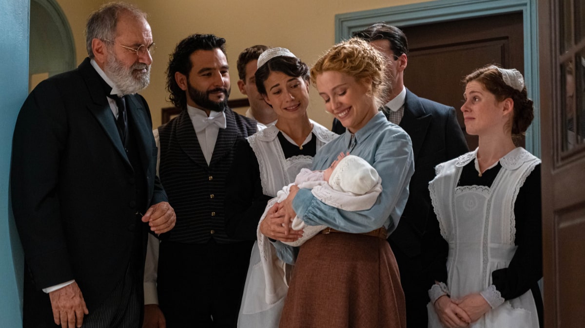 Alta tensión en ‘La Promesa’ con el beso de Jana y Abel y un arduo ...